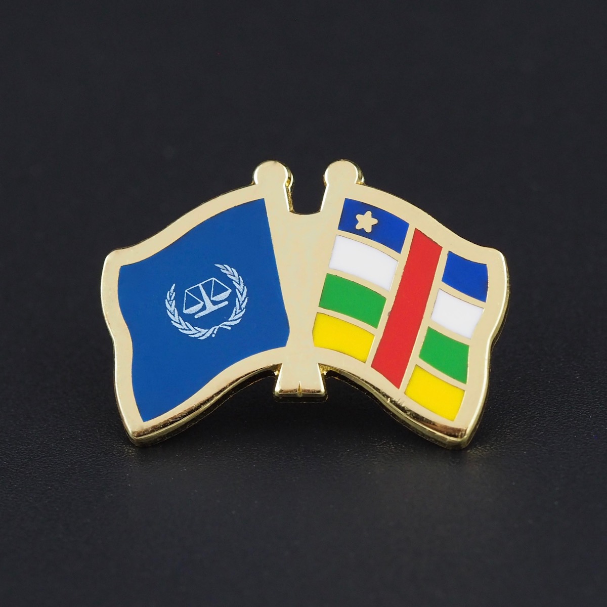 Warm-geëmailleerde pins - Pin's Passion - Nederland