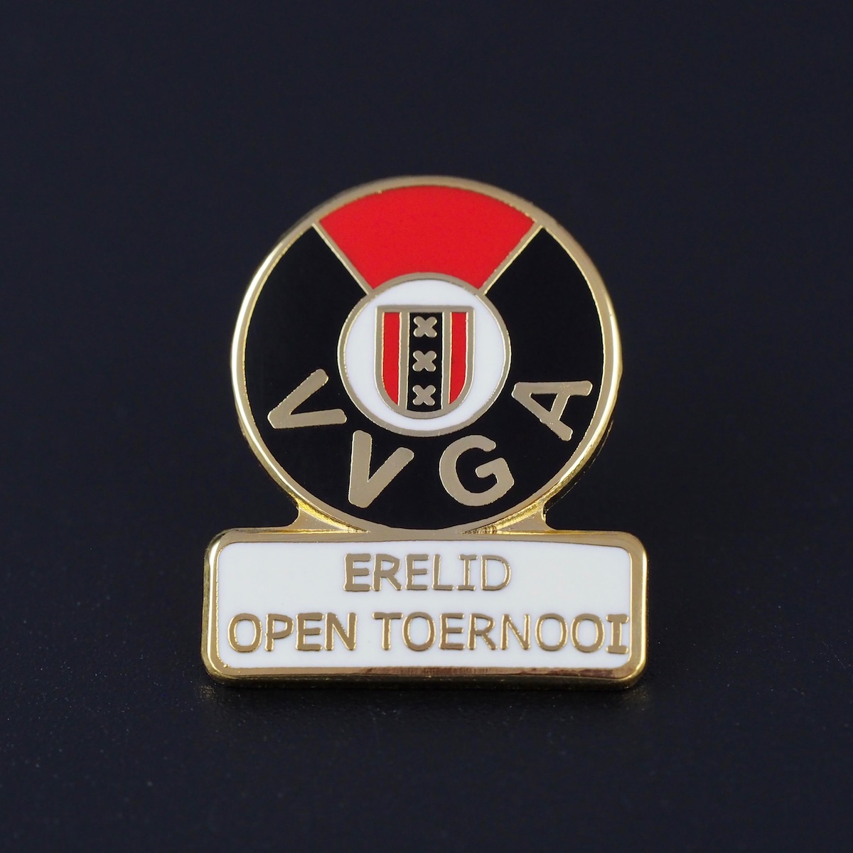 Voor elk soort speldje of pin - Pin's Passion in Nederland